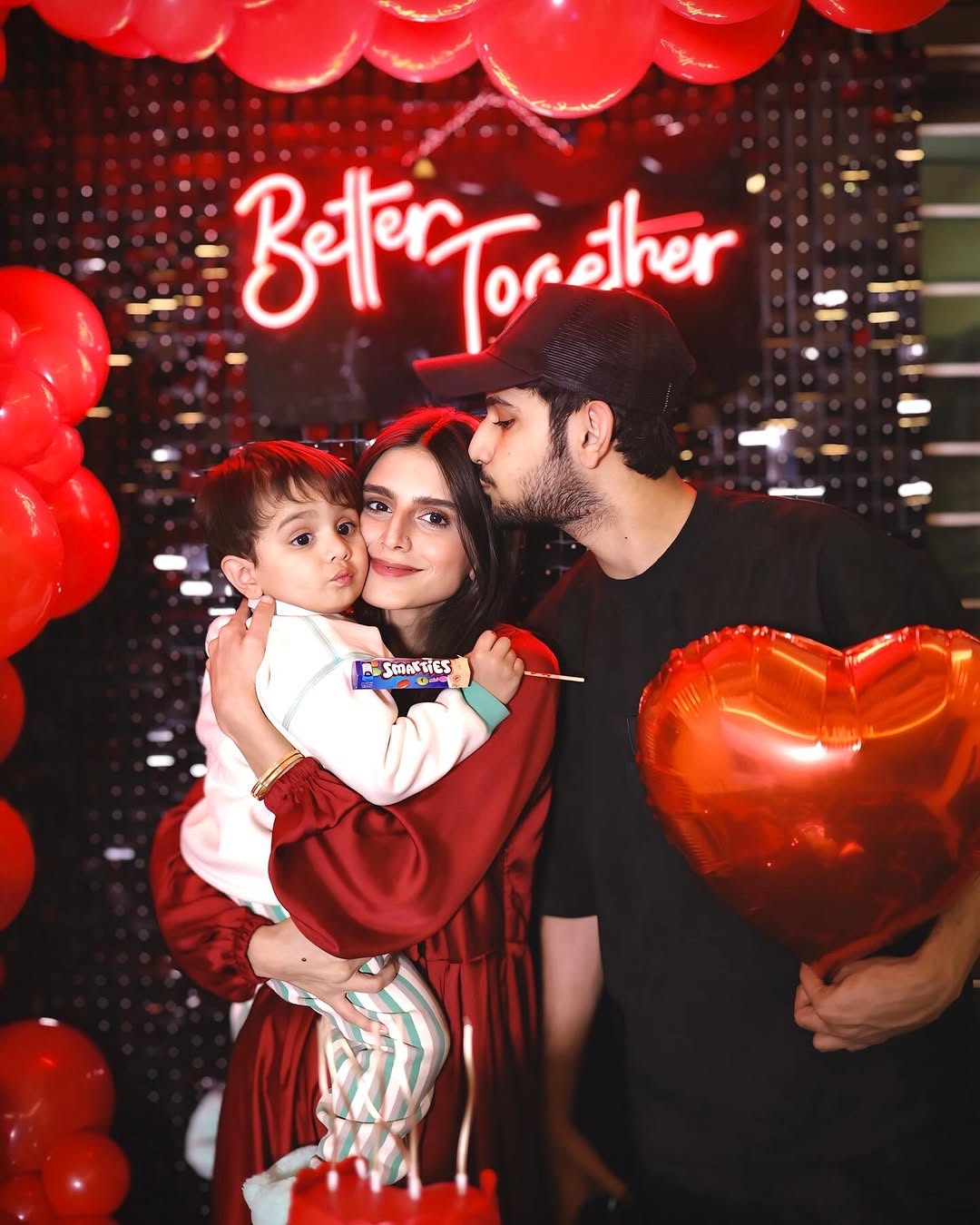 YouTuber Maaz Safder Anniversary Pictures | Reviewit.pk