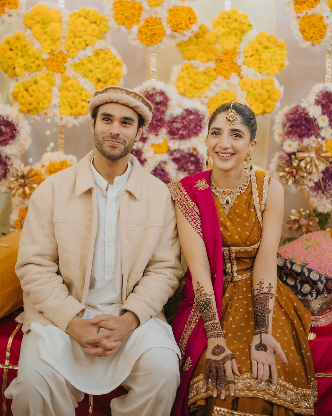 Mawra Hocane & Ameer Gilani Beautiful Mehndi Pictures | Reviewit.pk