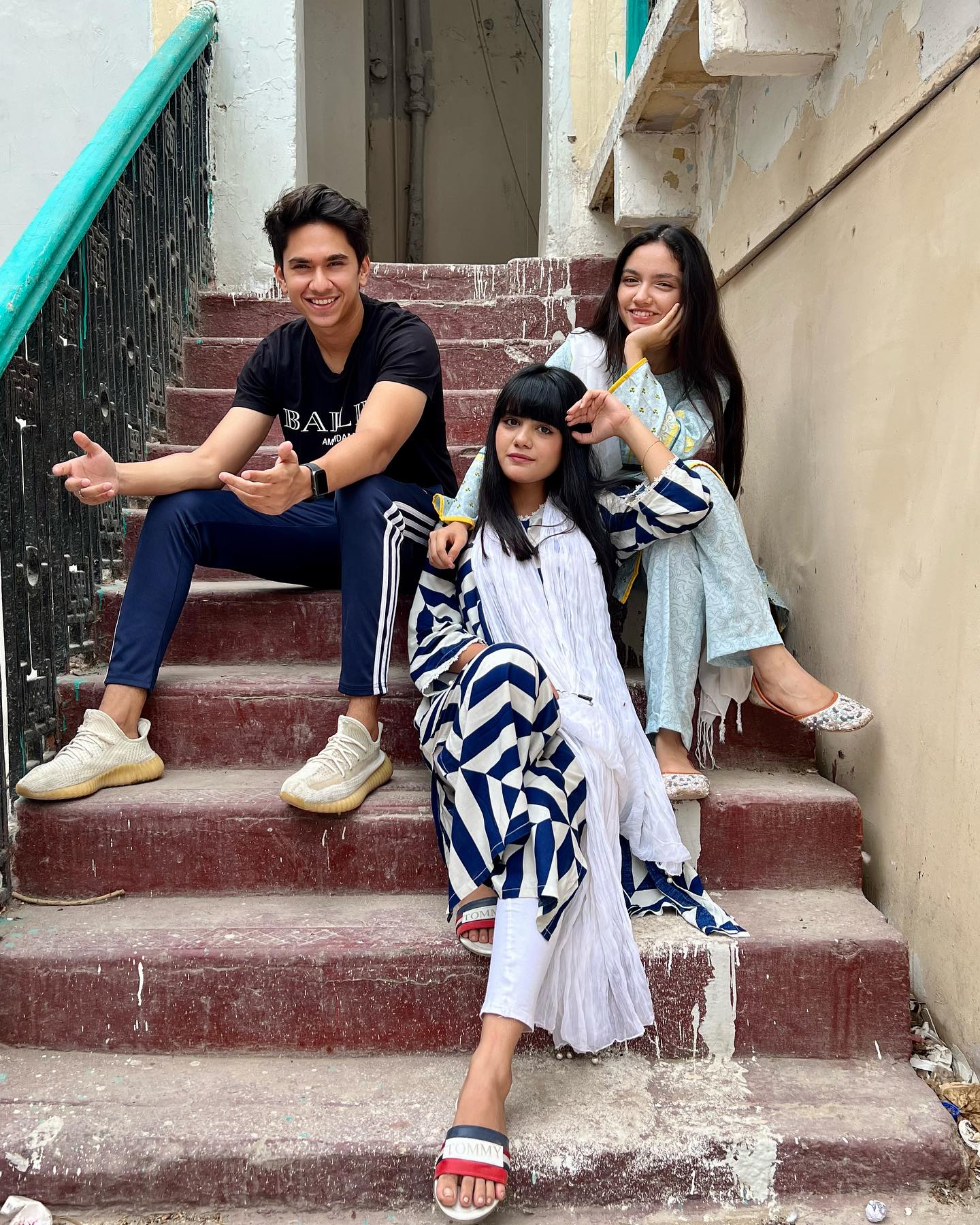 Mayi Ri Star Nain Sukh Gets Married | Reviewit.pk