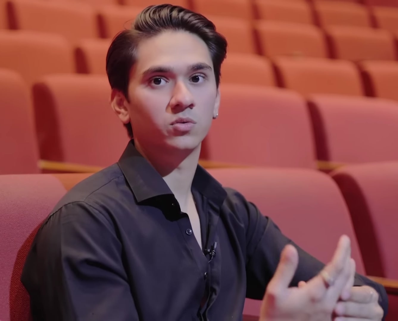 Samar Jafri Reveals His Preferences For A Life Partner | Reviewit.pk