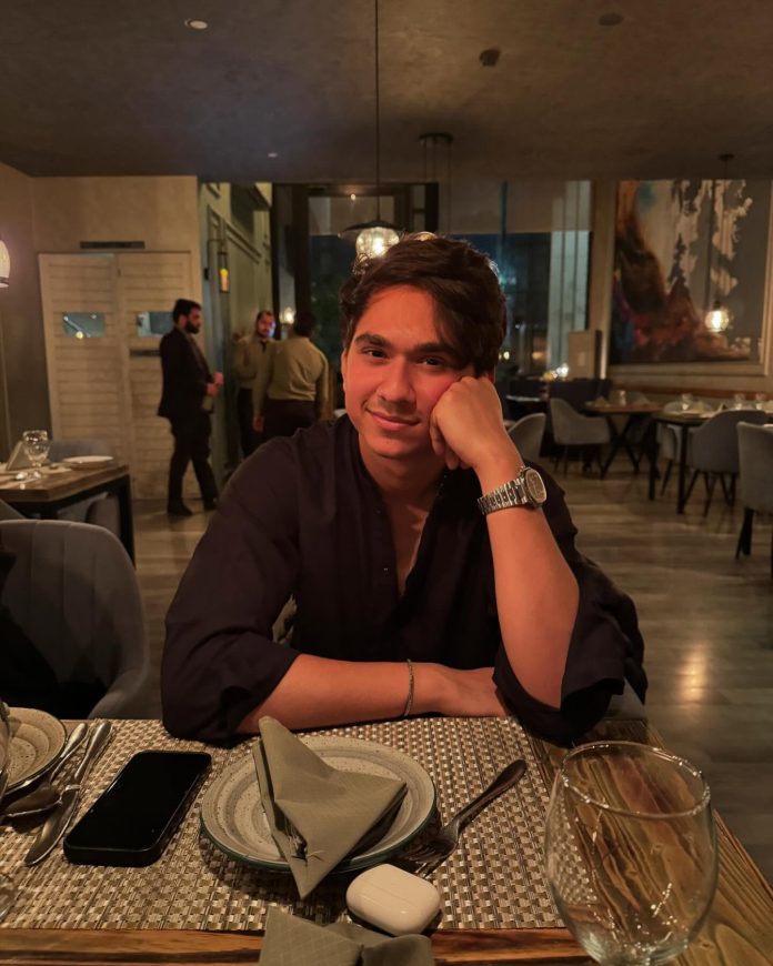 Samar Jafri Reveals His Preferences For A Life Partner | Reviewit.pk