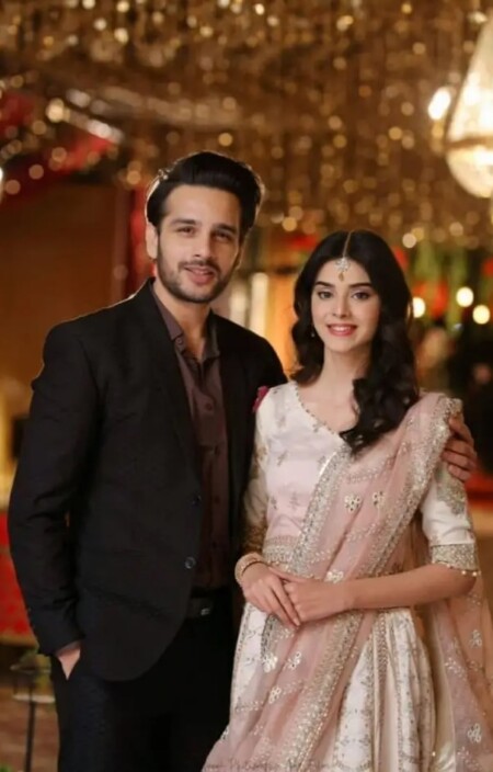 Usama Khan & Zainab Shabbir's Latest Video Excites Fans | Reviewit.pk