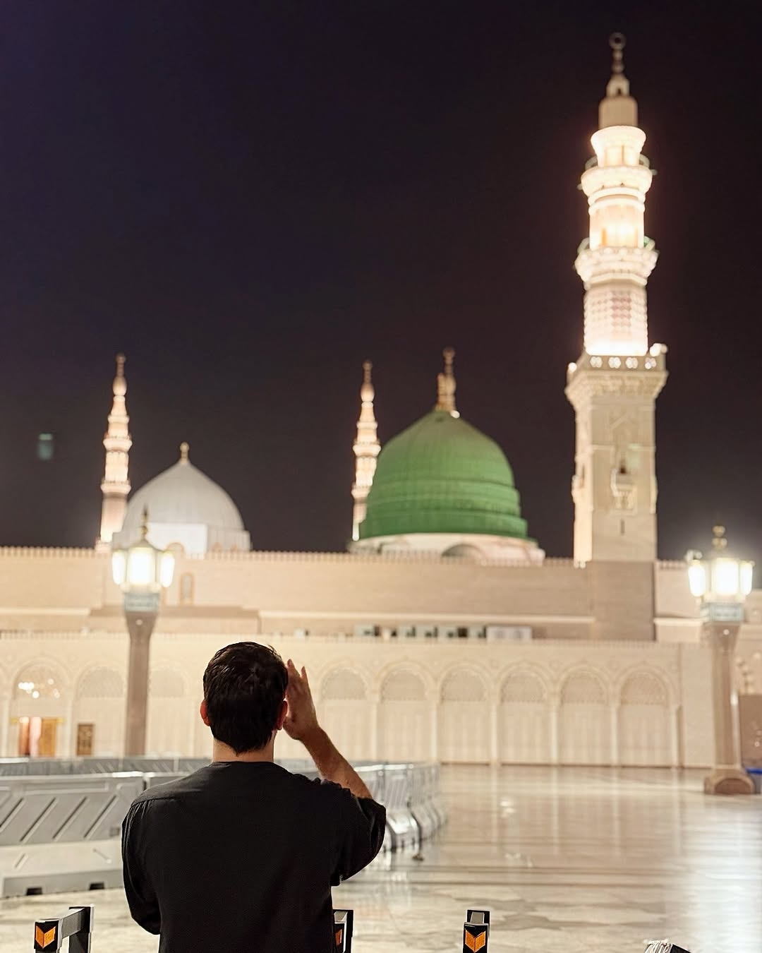 Goher Mumtaz and Anam Goher Pictures from Madina | Reviewit.pk
