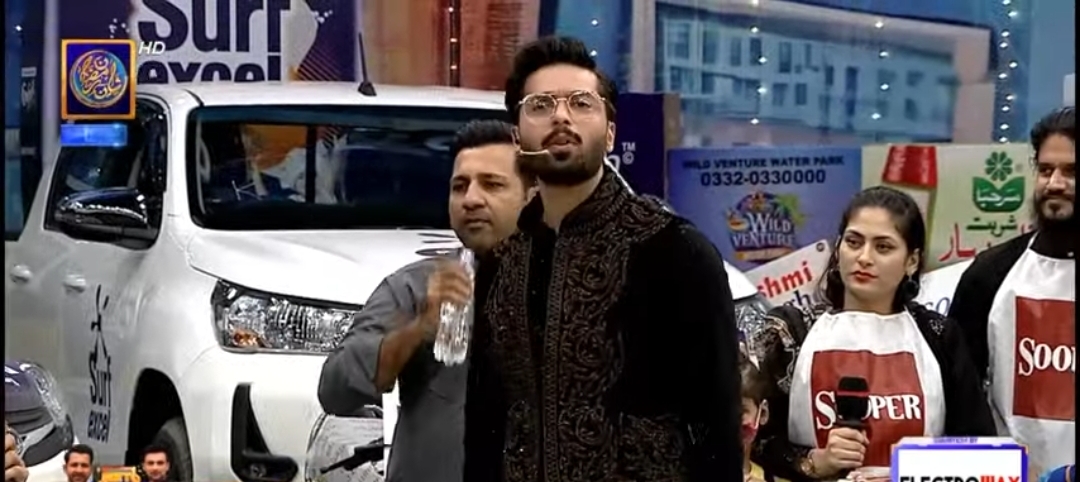 Shoaib Malik Criticized for Teasing Fahad Mustafa Regarding Hania Aamir ...