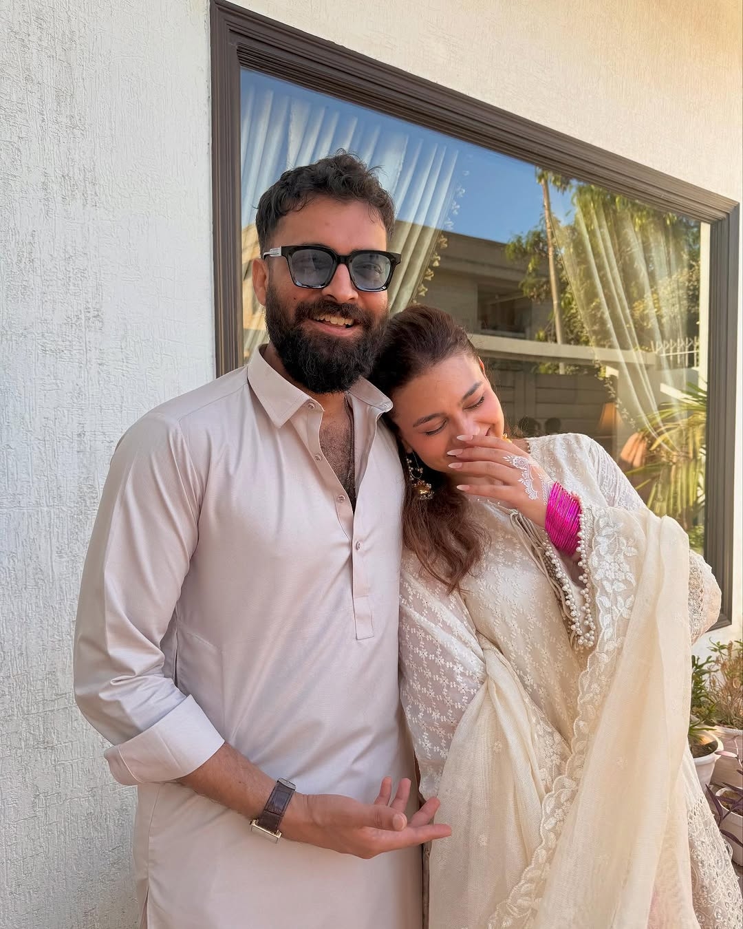 Zara Noor Abbas & Asad Siddiqui Eid Pictures with Family | Reviewit.pk