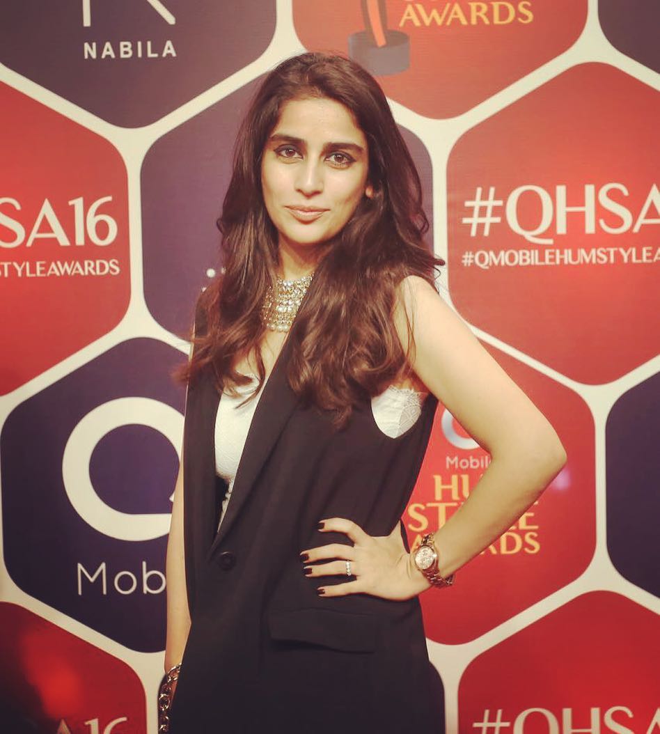 Alishba Yousuf Updates On Industry Comeback | Reviewit.pk