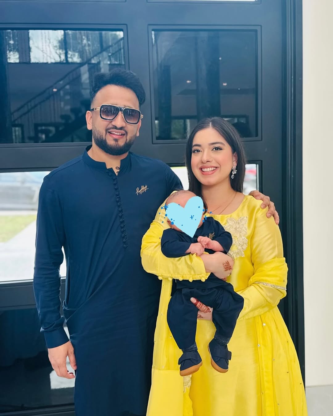 Arisha Razi Khan First Eid ul Fitr With Baby Boy | Reviewit.pk