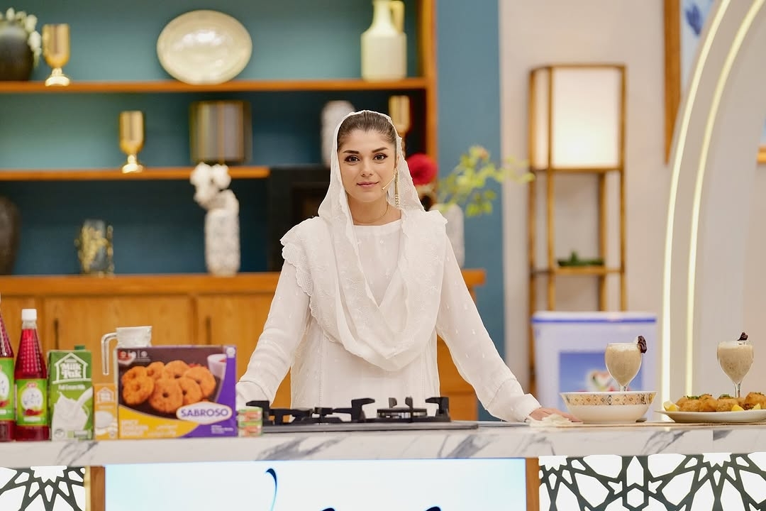 Who is Chef Mahnoor from Mehfil e Ramzan | Reviewit.pk