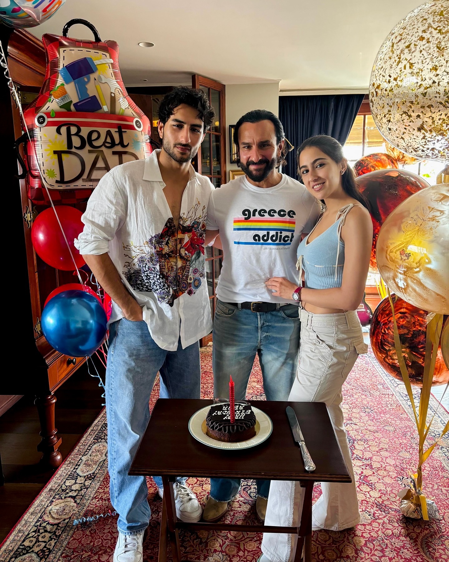 Ibrahim Ali Khan Threatens Pakistani Critic | Reviewit.pk