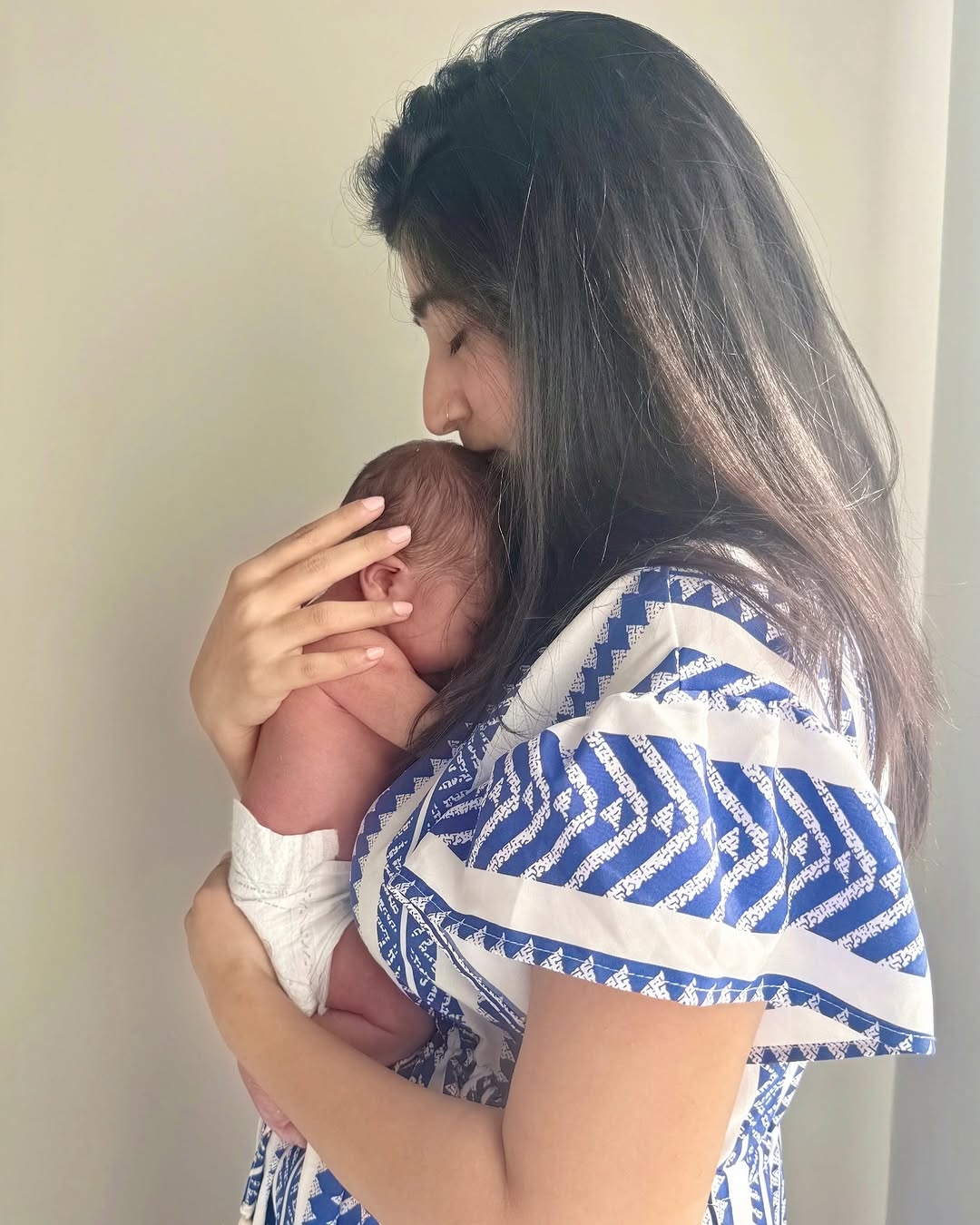 Mariyam Nafees and Husband Welcome Baby Boy | Reviewit.pk