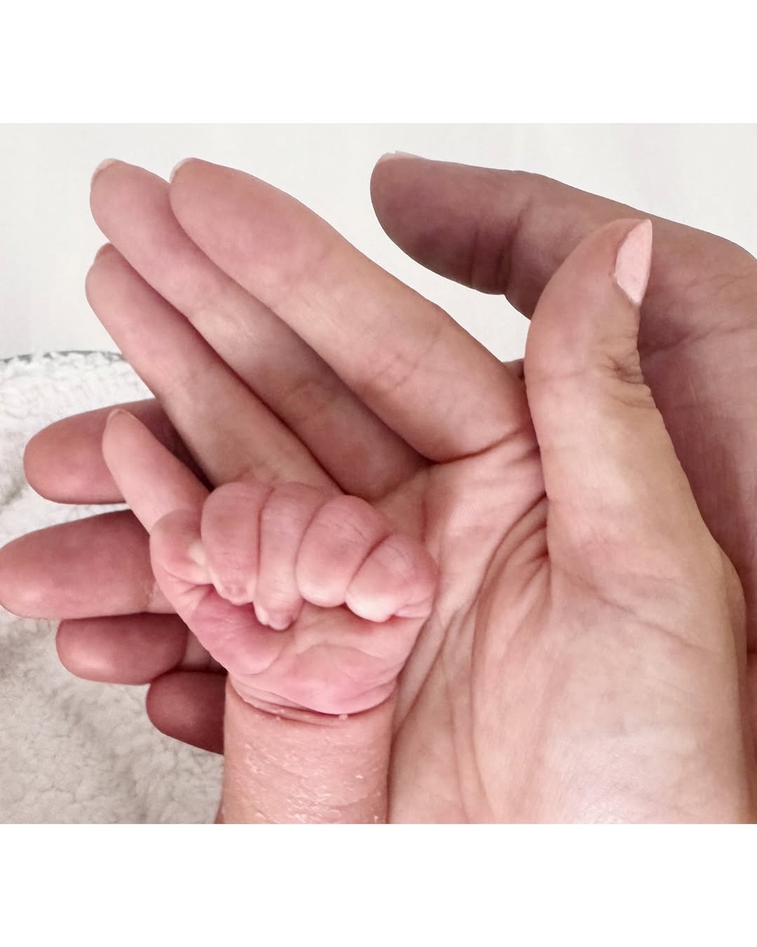 Mariyam Nafees and Husband Welcome Baby Boy | Reviewit.pk