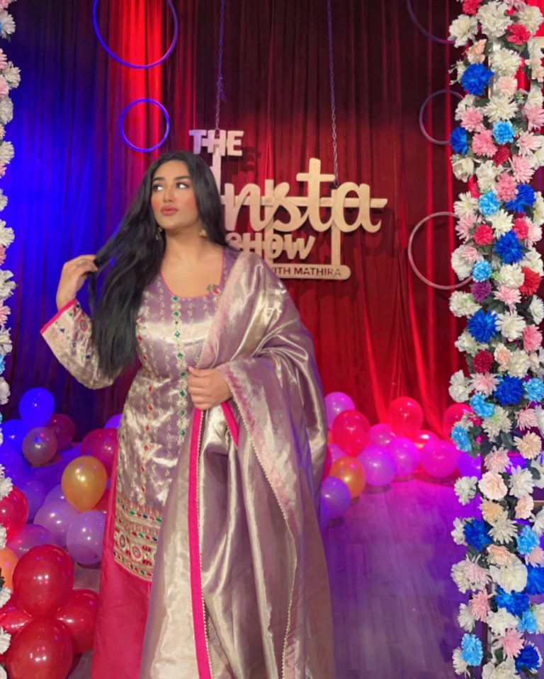 Mathira Slams TikToker for Insulting His Wife | Reviewit.pk