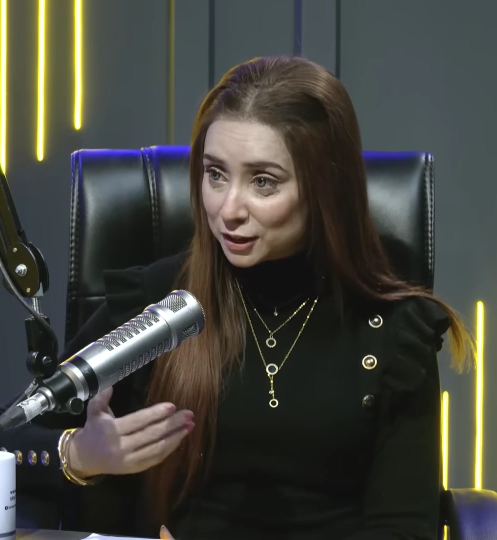 Dr Nabiha Ali Khan Breaks Down Remembering Late Husband | Reviewit.pk