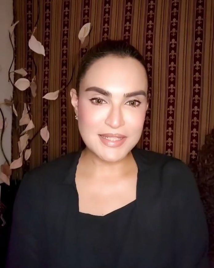 Nadia Hussain Makes Bold Statement After Husband's Arrest | Reviewit.pk