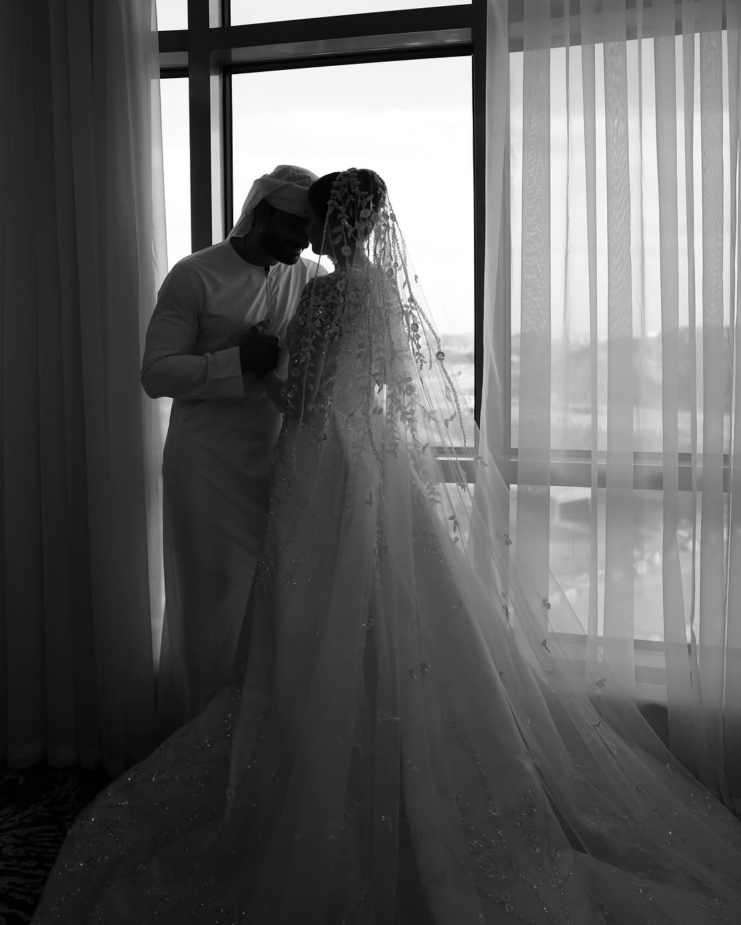 Omer Shahzad Wedding Photoshoot | Reviewit.pk