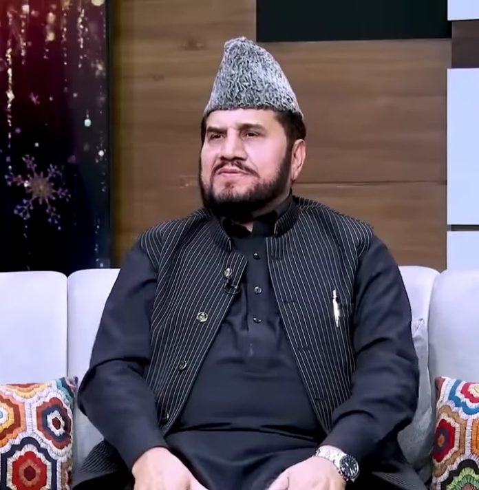 Qari Sadaqat Ali Reveals Special Bond With Qari Abdul Basit | Reviewit.pk