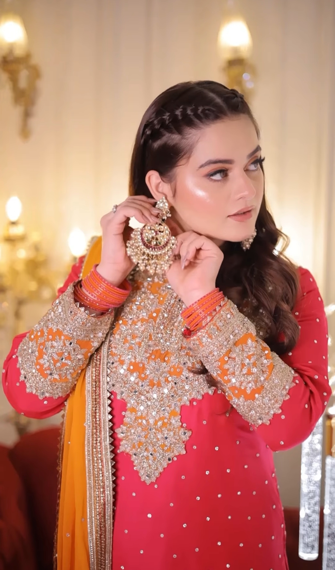 Aiman Khan and Minal Khan's Gorgeous Looks at Their Brother's Mayun ...