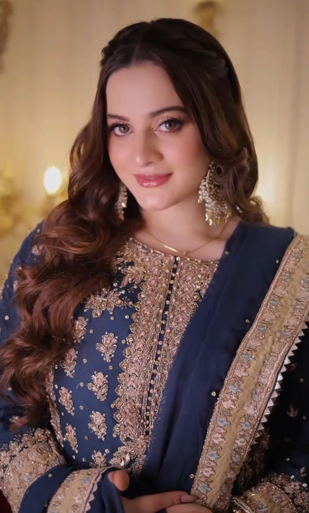 Aiman Khan and Minal Khan's Gorgeous Looks at Their Brother's Mayun ...