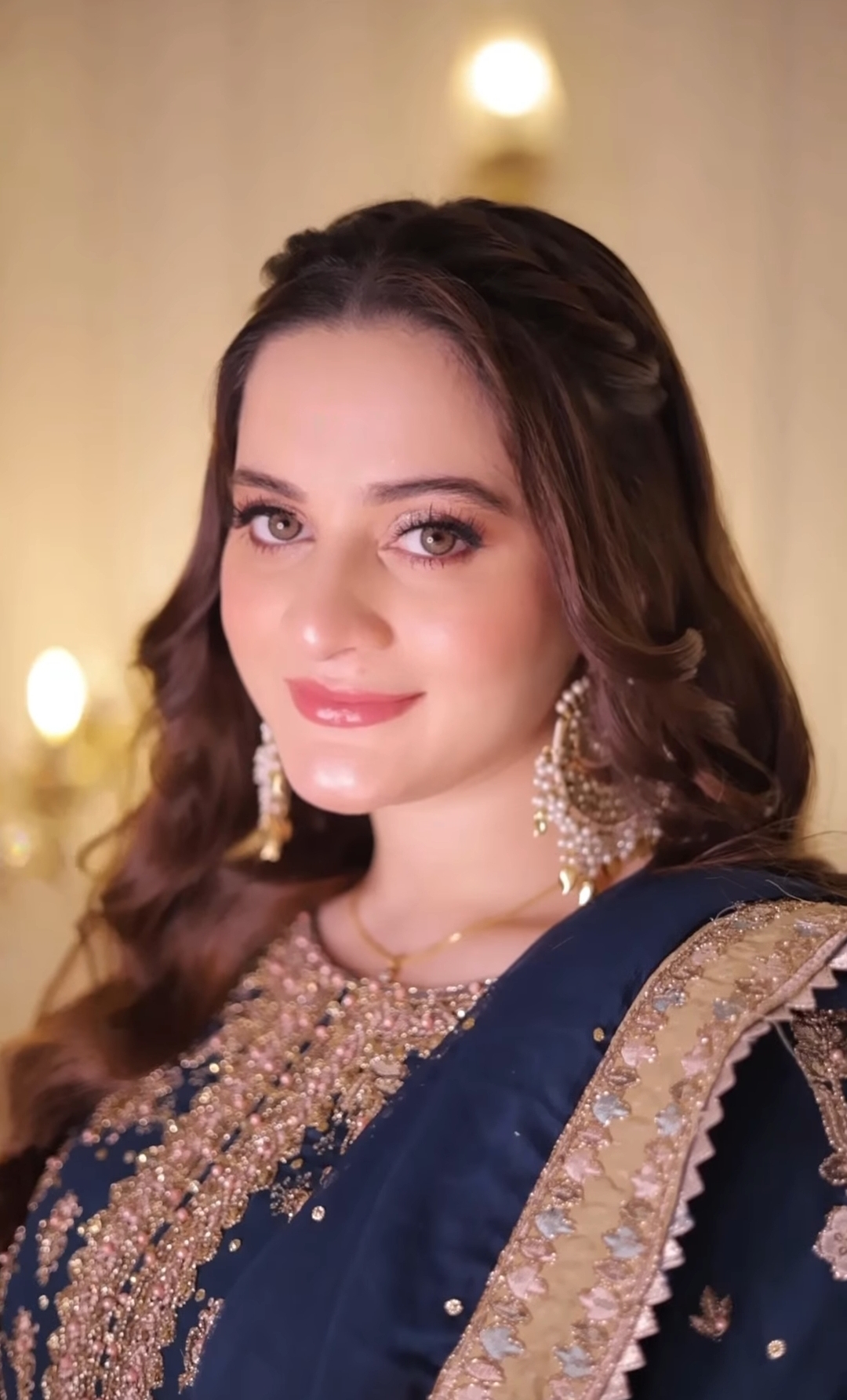 Aiman Khan and Minal Khan's Gorgeous Looks at Their Brother's Mayun ...