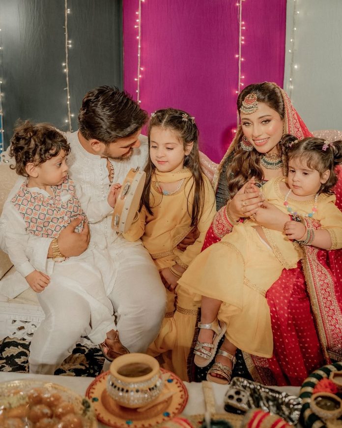Aiman Khan and Minal Khan Brother's Mayun Event HD Pictures | Reviewit.pk
