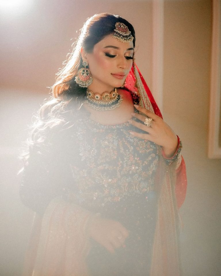 Aiman Khan and Minal Khan Brother's Mayun Event HD Pictures | Reviewit.pk