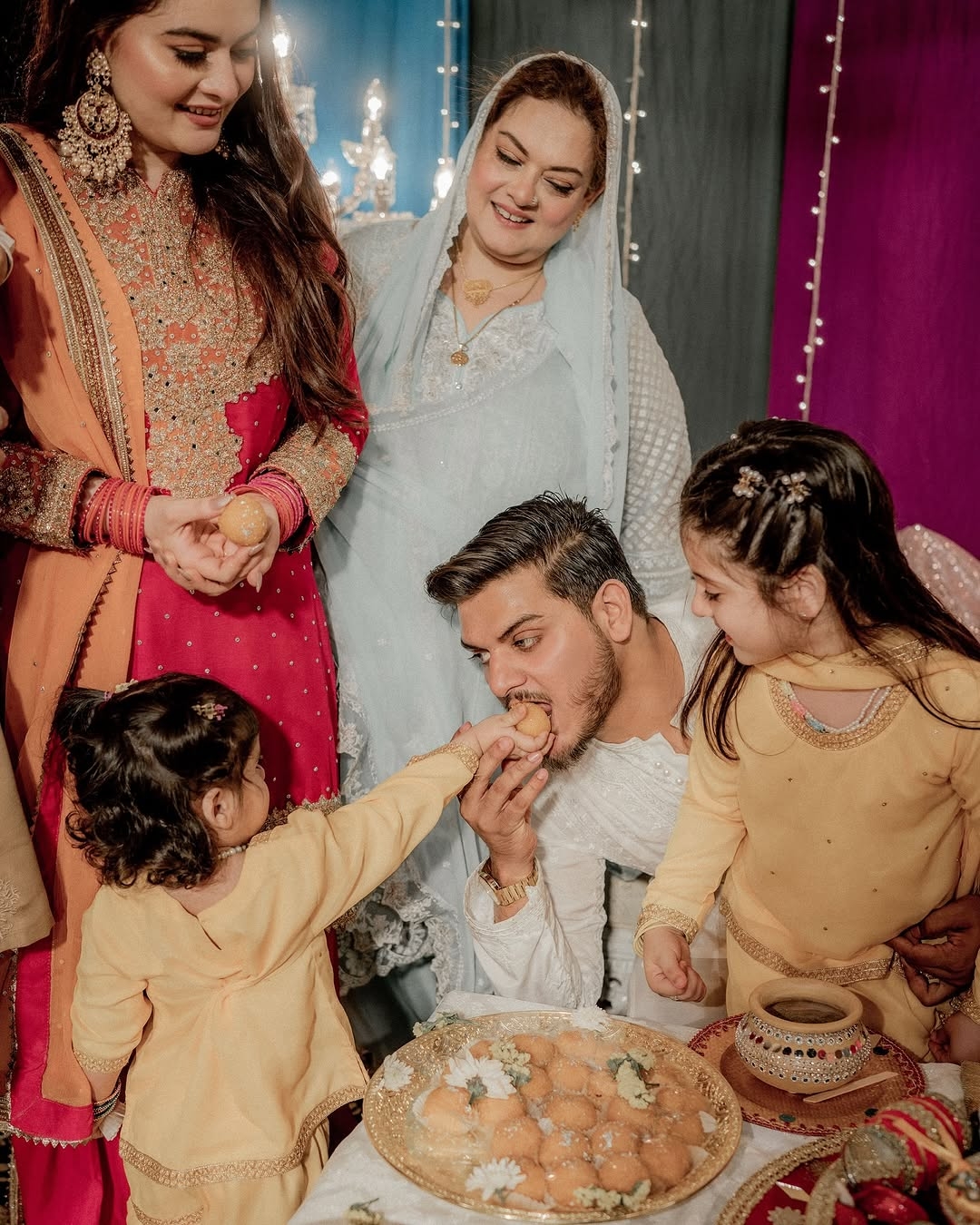 Aiman Khan and Minal Khan Brother's Mayun Event HD Pictures | Reviewit.pk