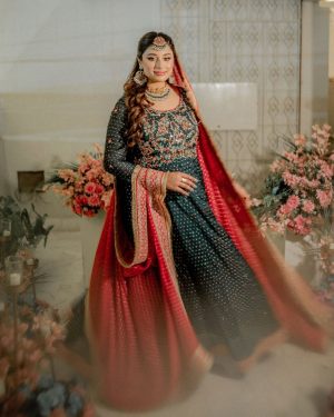 Aiman Khan and Minal Khan Brother's Mayun Event HD Pictures | Reviewit.pk
