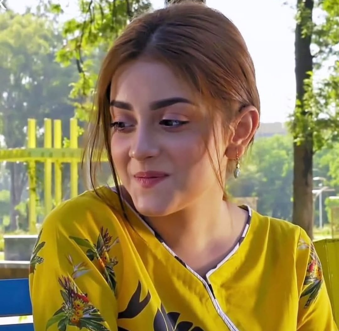 Alizeh Shah Breaks Silence on Death Rumors | Reviewit.pk