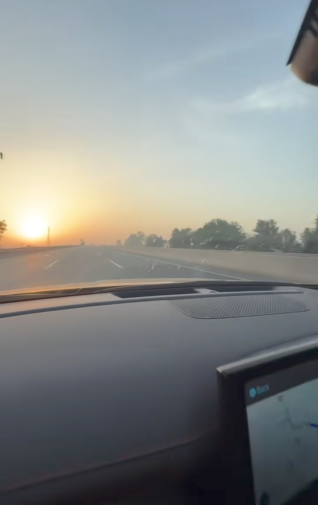 Ducky Criticized for Risky Highway Stunt in Viral Video | Reviewit.pk