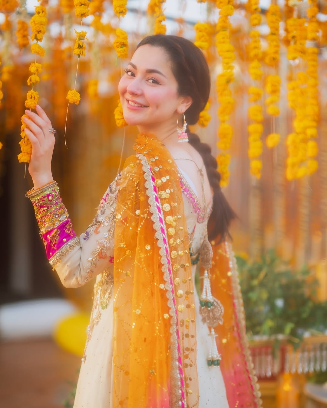 Hania Aamir Attends Friend's Mayun | Reviewit.pk