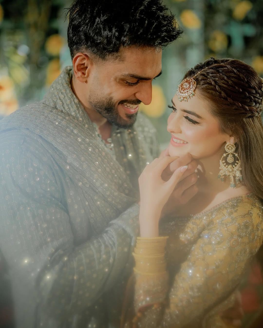 Omer Shahzad & Shanzey Lodhi Haldi Photoshoot | Reviewit.pk