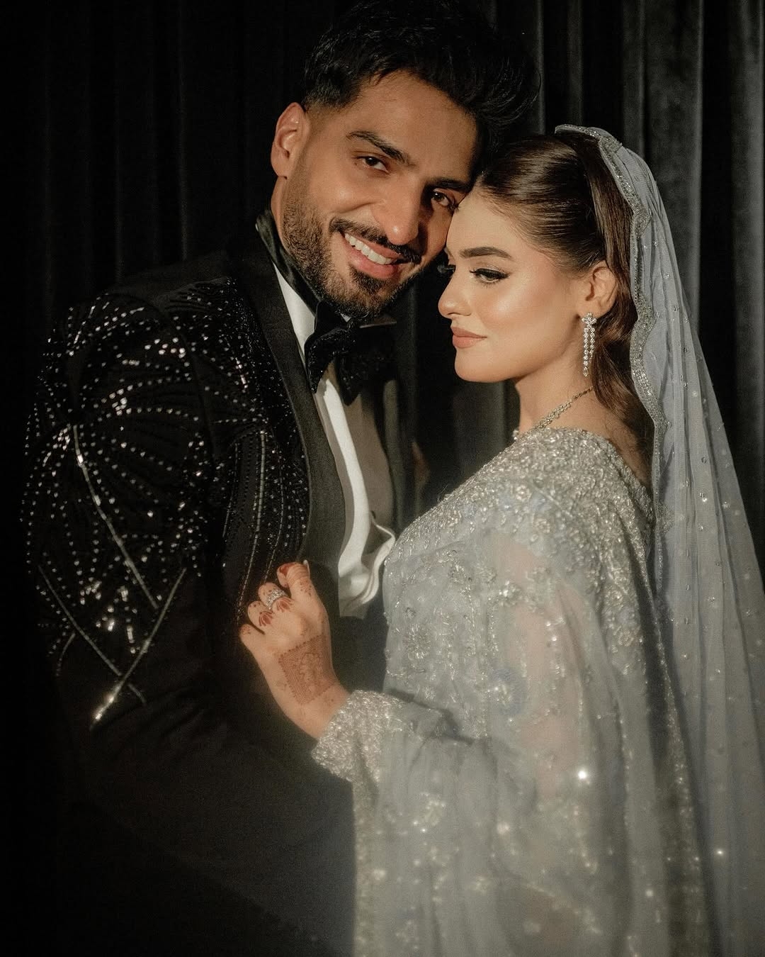 Omer Shahzad and Shanzey Lodhi HD Photoshoot from Their Reception ...