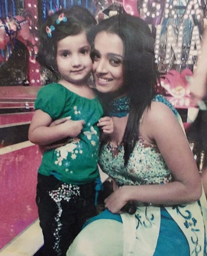 Rabeeca Khan Proves Her Father's Stardom In India After Backlash ...