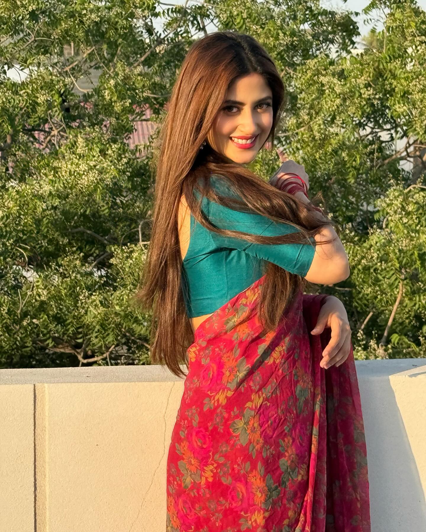 Top 10 Pakistani Actresses Right Now | Reviewit.pk