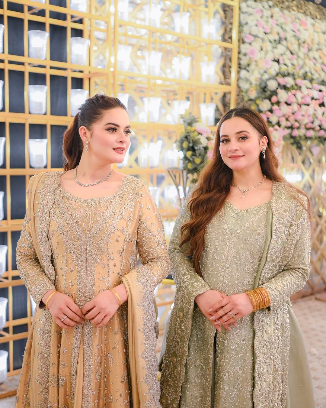 Aiman Khan & Muneeb Butt Clicks with Daughters from Maaz' Walima | Reviewit.pk