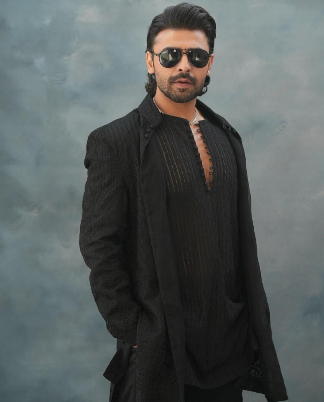 Farhan Saeed's Message for Indian Friends | Reviewit.pk