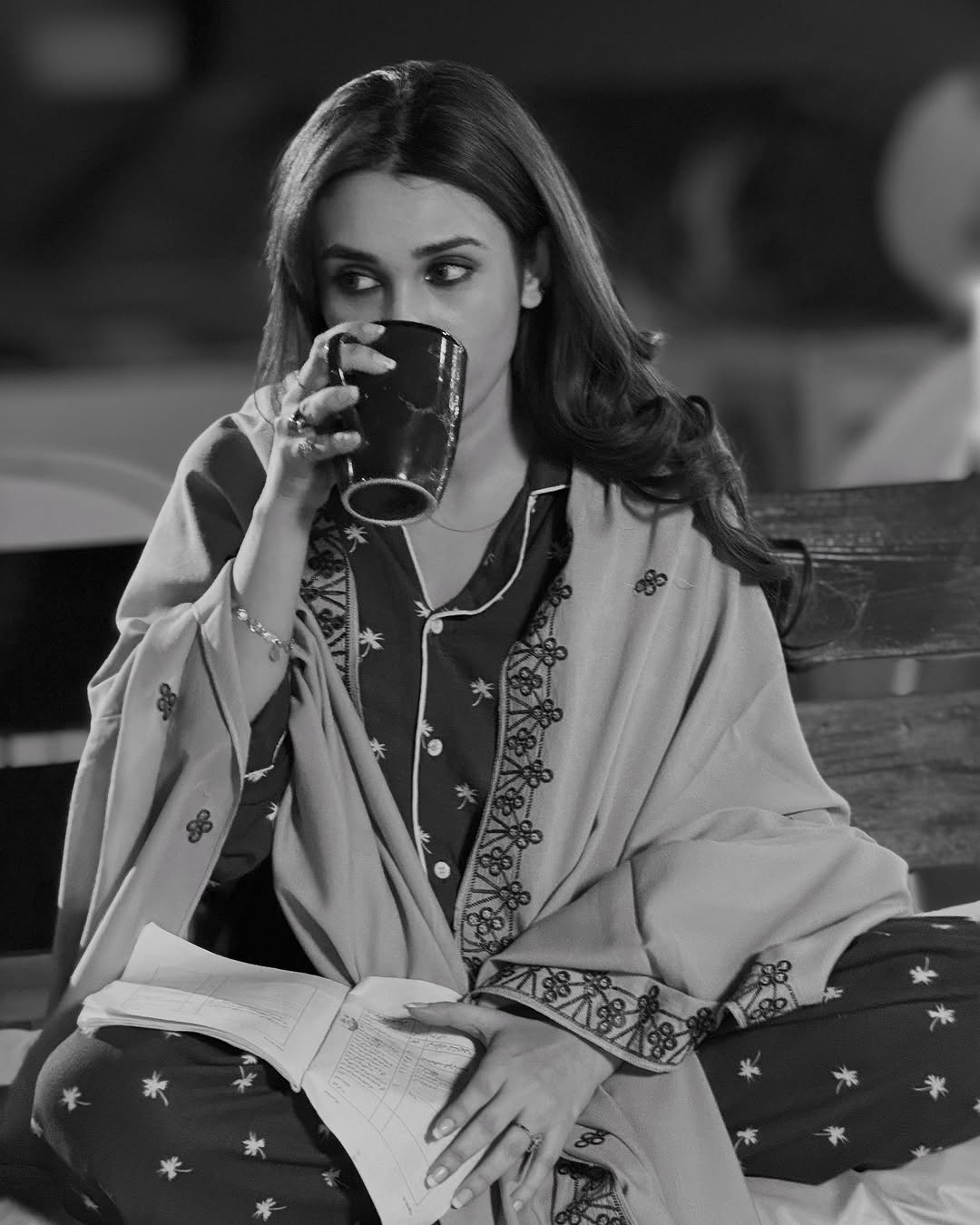 Drama Serial Naqaab BTS Pictures | Reviewit.pk