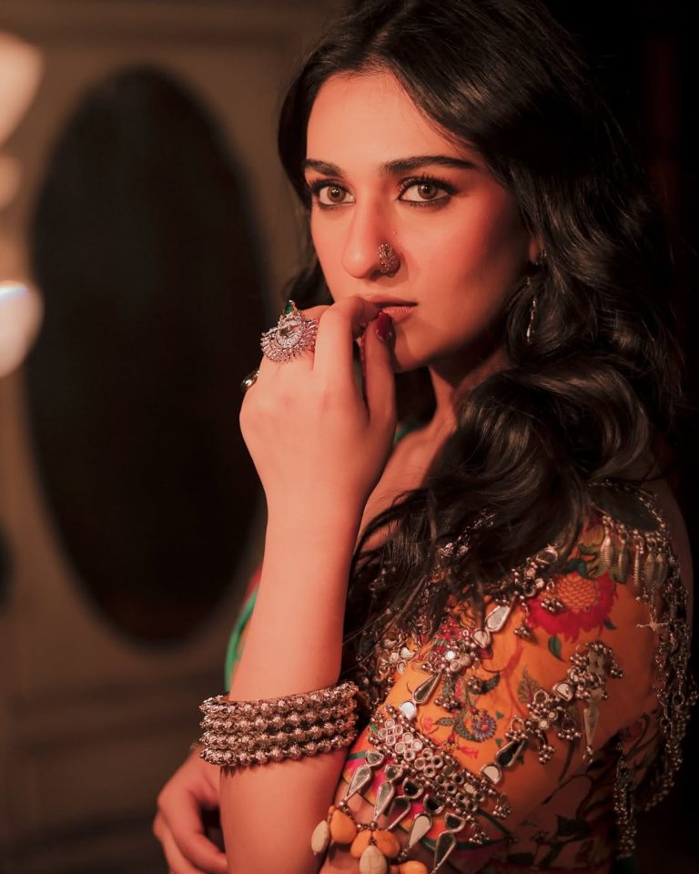 Sarah Khan About Sher's Inspiration from Raam Leela | Reviewit.pk