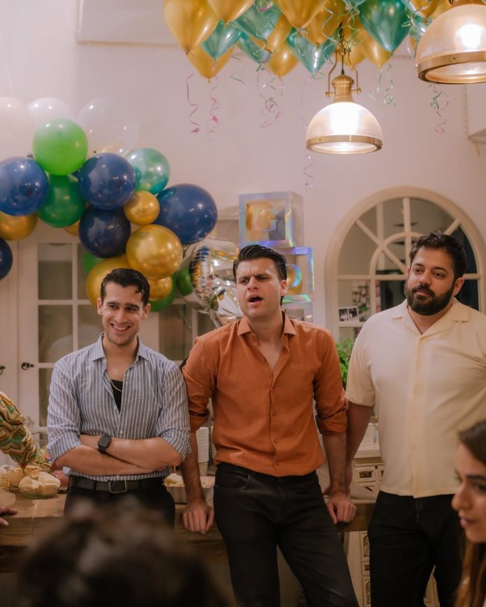 Gohar Rasheed Gets Cutest Birthday Surprise By Kubra Khan & Friends ...