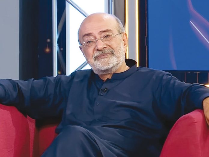 15 Senior Pakistani Actors Who Are Still Ruling Dramas | Reviewit.pk