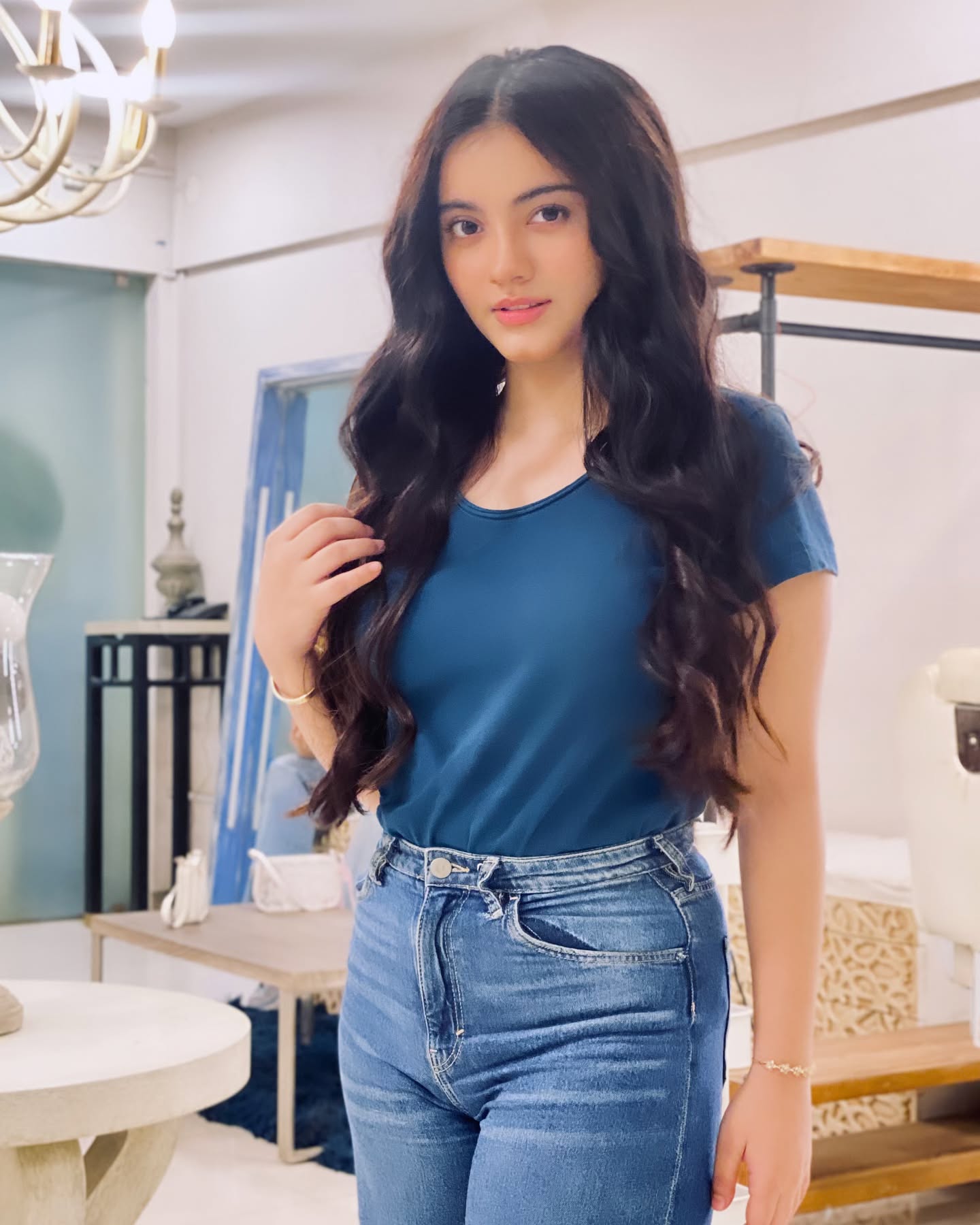 Who Is Aniya From Parwarish - Career & Pictures | Reviewit.pk