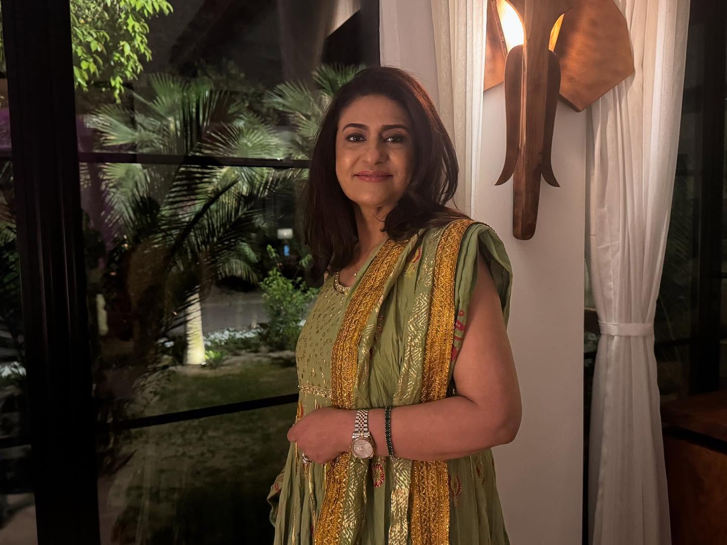 15 Senior Pakistani Actors Who Are Still Ruling Dramas | Reviewit.pk