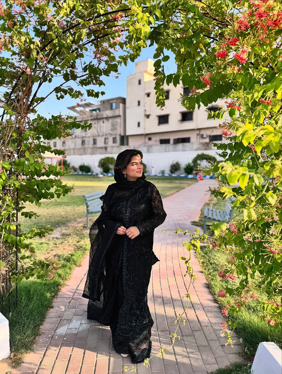 Aliza Sultan Spends Eid Ul Azha Day 1 with Her Kids | Reviewit.pk