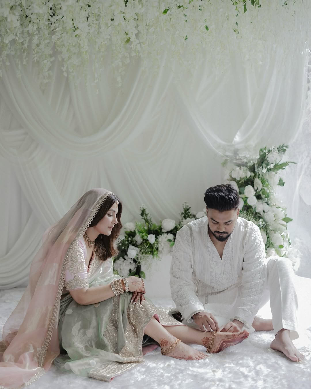 Indian Actress Hina Khan Gets Married | Reviewit.pk