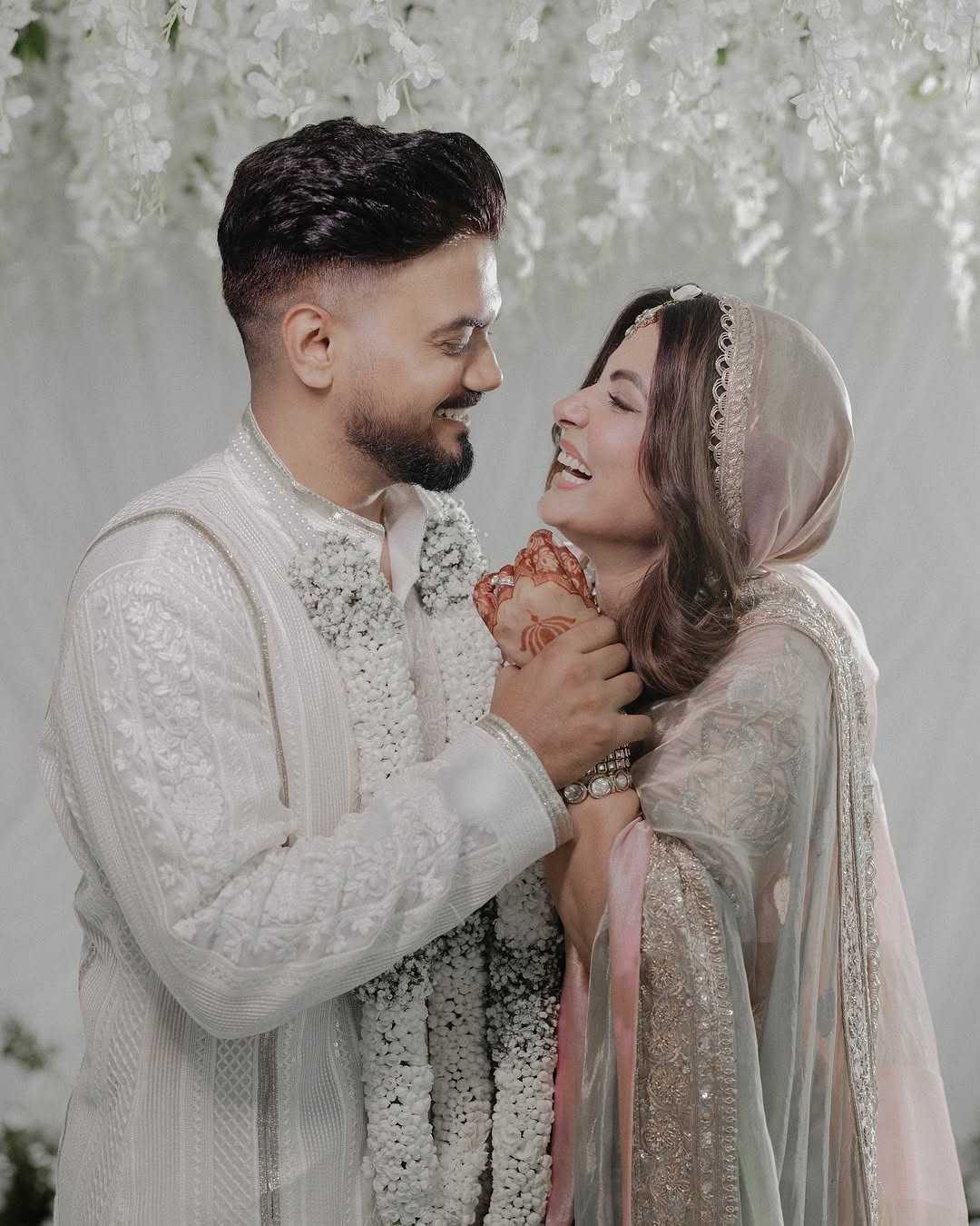 Indian Actress Hina Khan Gets Married | Reviewit.pk