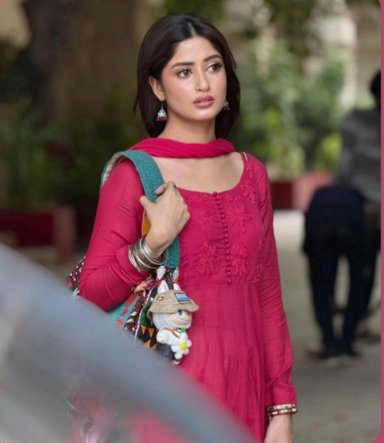 Main Manto Nahi Hoon Cast, Schedule and Timings | Reviewit.pk