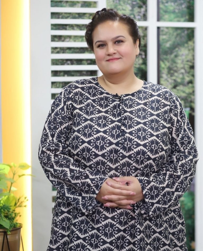 Hina Rizvi Announces Her Separation | Reviewit.pk