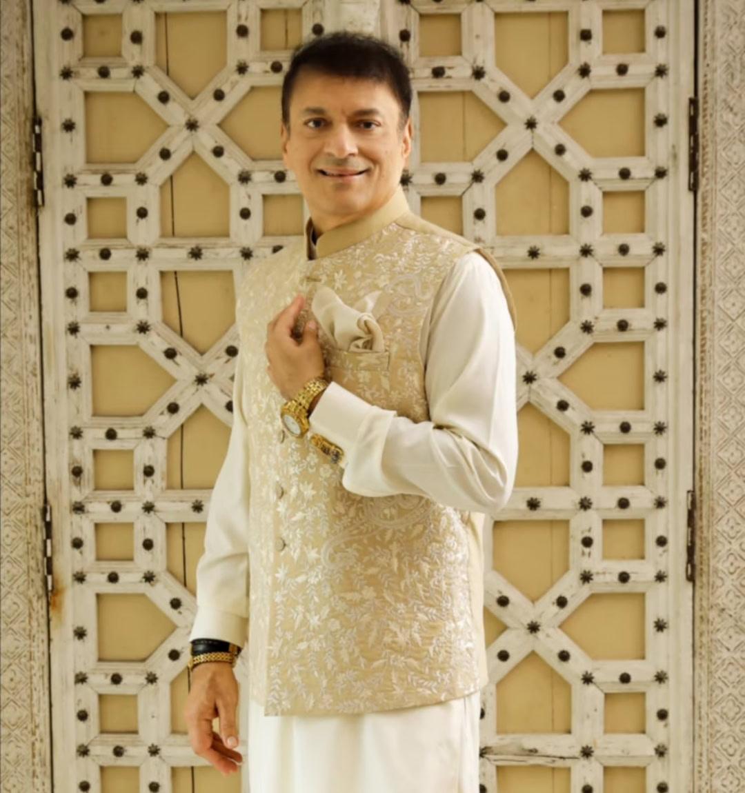 Dr Omer Adil Thinks Ahmed Ali Butt Contaminated Noor Jehan's Legacy ...