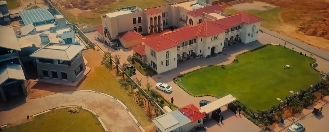 Parizaad's Famous Luxury House Sealed | Reviewit.pk