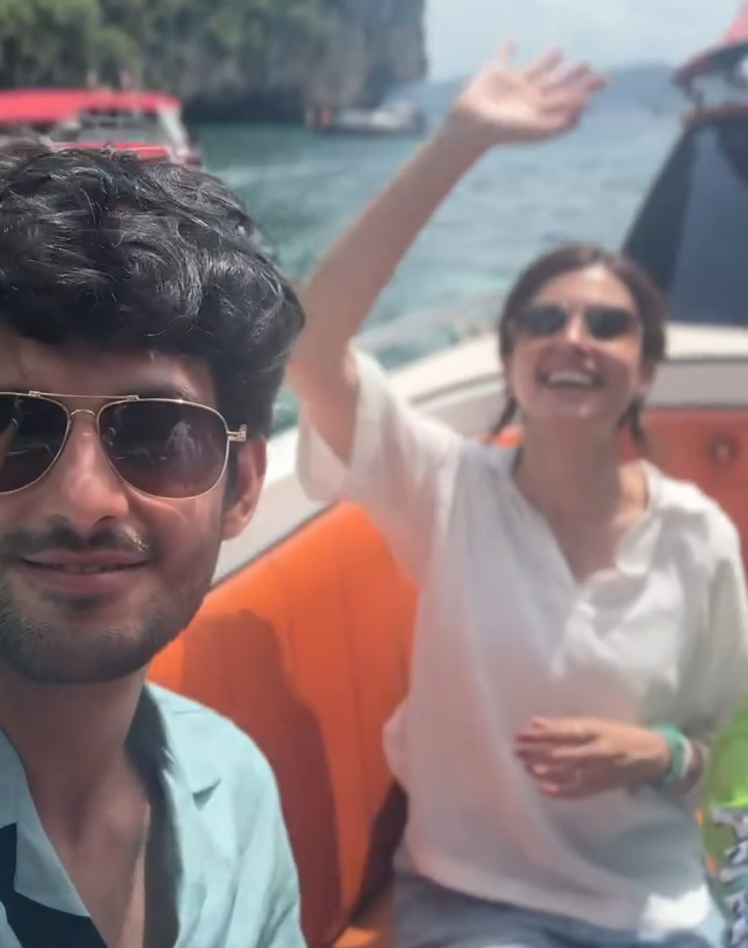 Subhan Awan & Washma Fatima Romantic Pictures from Thailand | Reviewit.pk